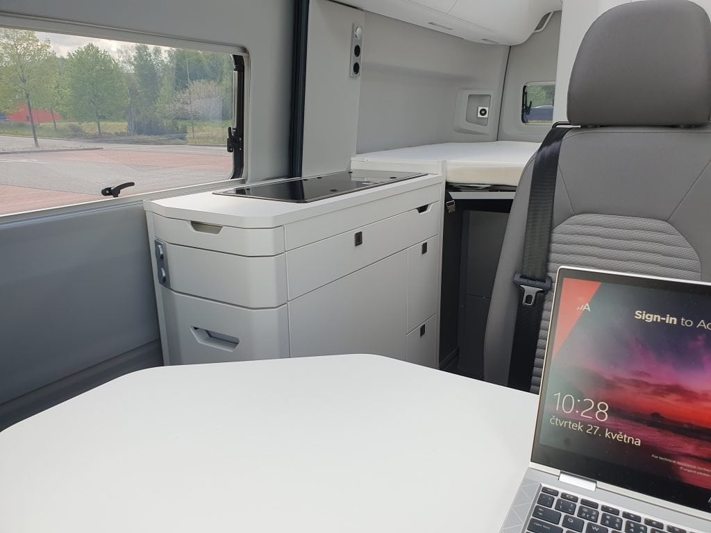 VW Grand California 600 - díl 2 - vestavba - Vanisti.cz