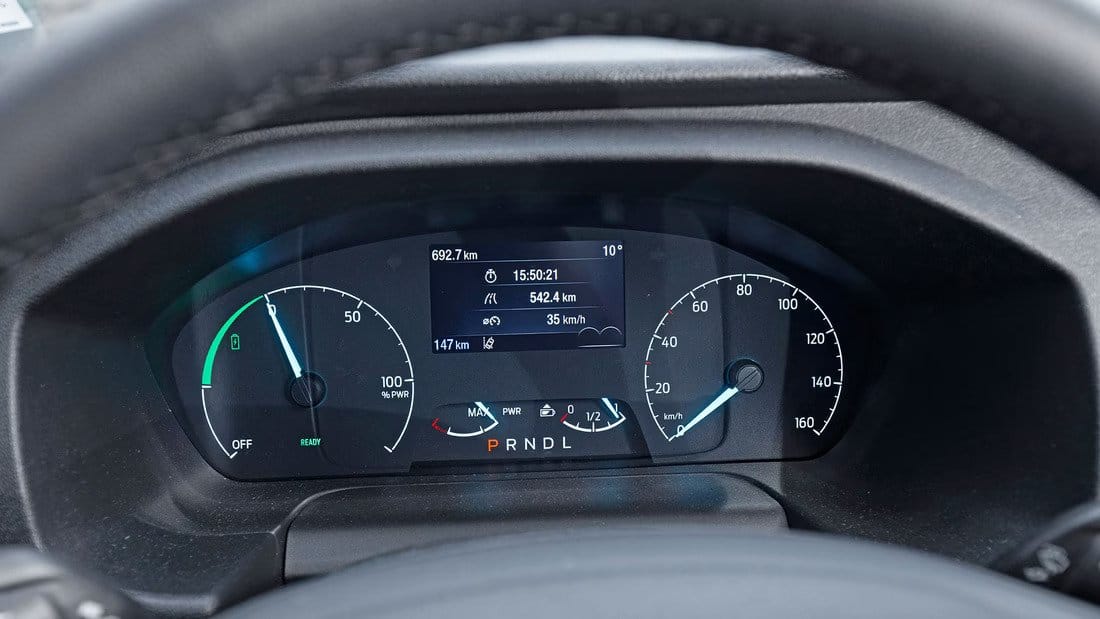 Bürstner eLineo - první komerční vestavba s elektrickým pohonem ...